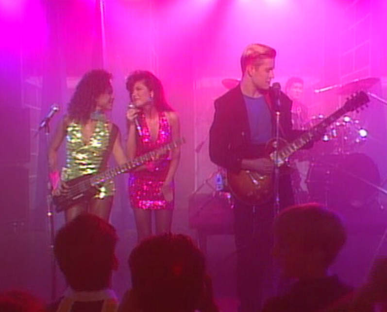 Happy Birthday Bayside Saved By The Bell Celebrates 25 Years Oxygenie