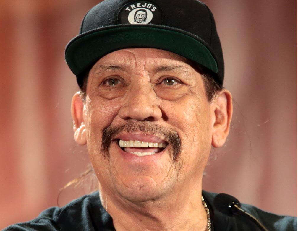Breaking Bad actor Danny Trejo saves a child from a car - Oxygen.ie
