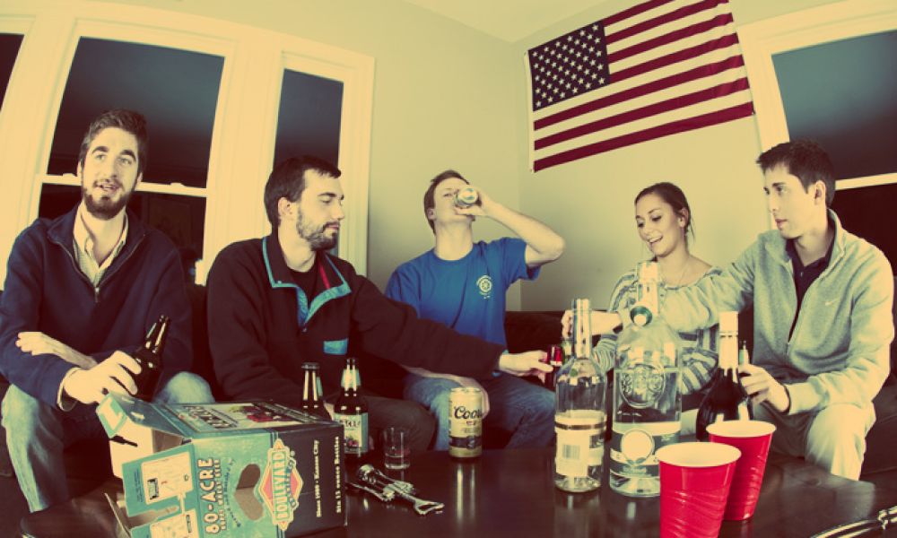 The 10 People You Meet At A College Pre–Drinks - Oxygen.ie