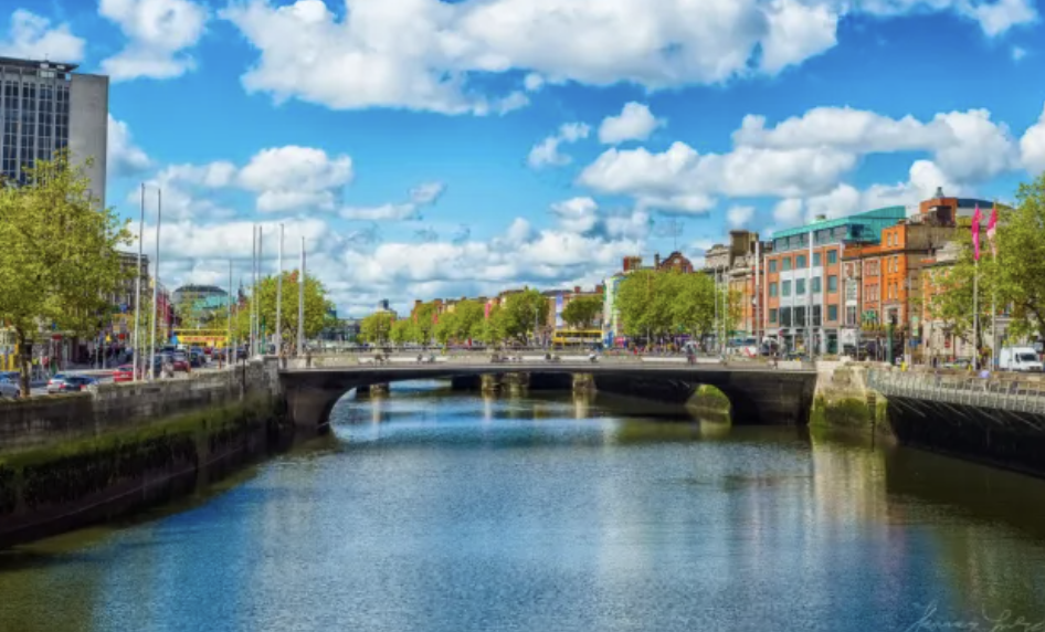 Irish Population Set to Romanticise this Hot Weather Period - Oxygen.ie